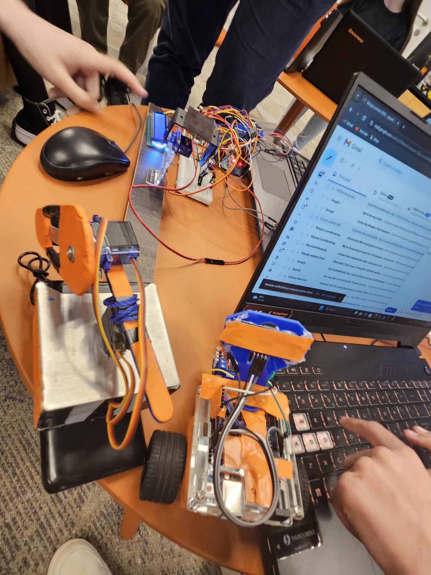 Digitaliada este platforma unde profesorii, părinții și elevii pot găsi ...